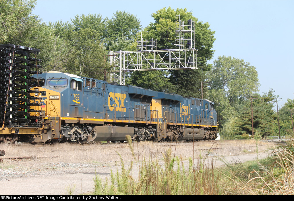 CSX 951 792